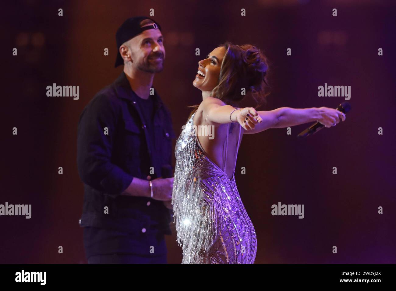 Saengerin Sarah Engels GER mit Saenger Joel Brandenstein GER - ARD Live ...