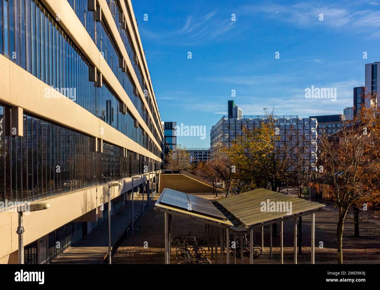 Modern buildings on the city centre campus of the University of Leeds ...