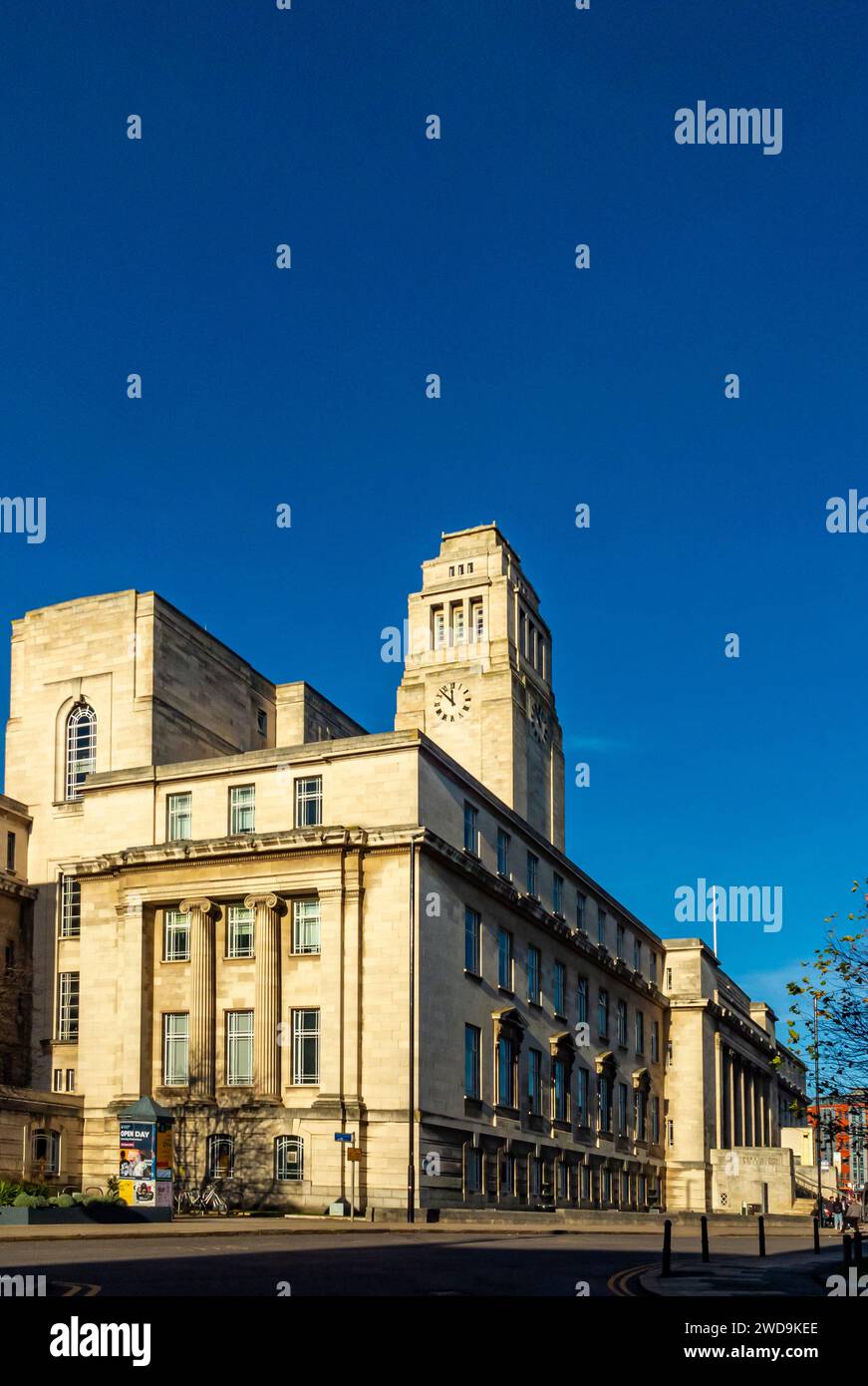 Clock tower on Parkinson Building Leeds University West Yorkshire ...