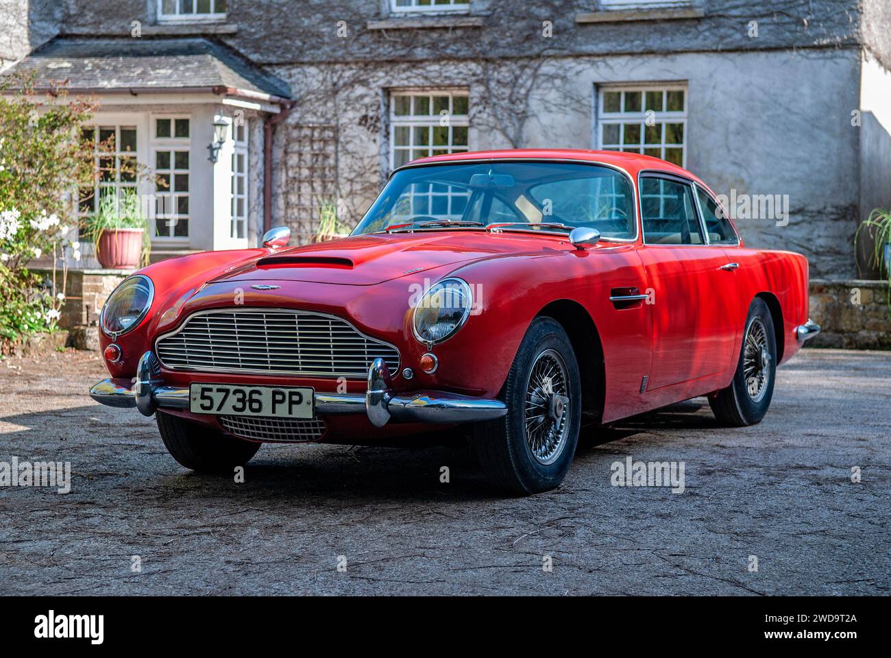 Aston Martin DB5 Stock Photo - Alamy