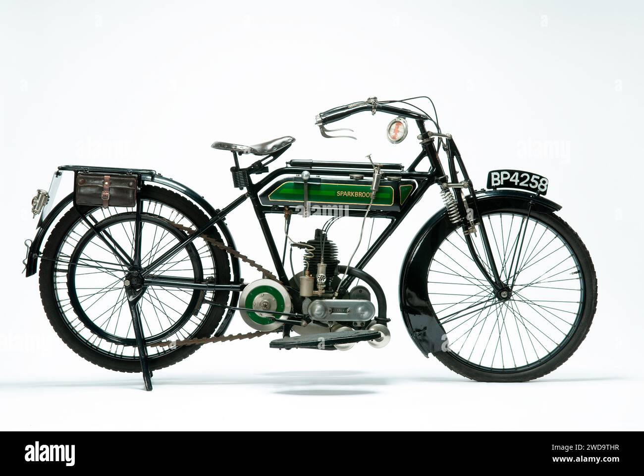 Vintage british motorcycle hi-res stock photography and images - Alamy