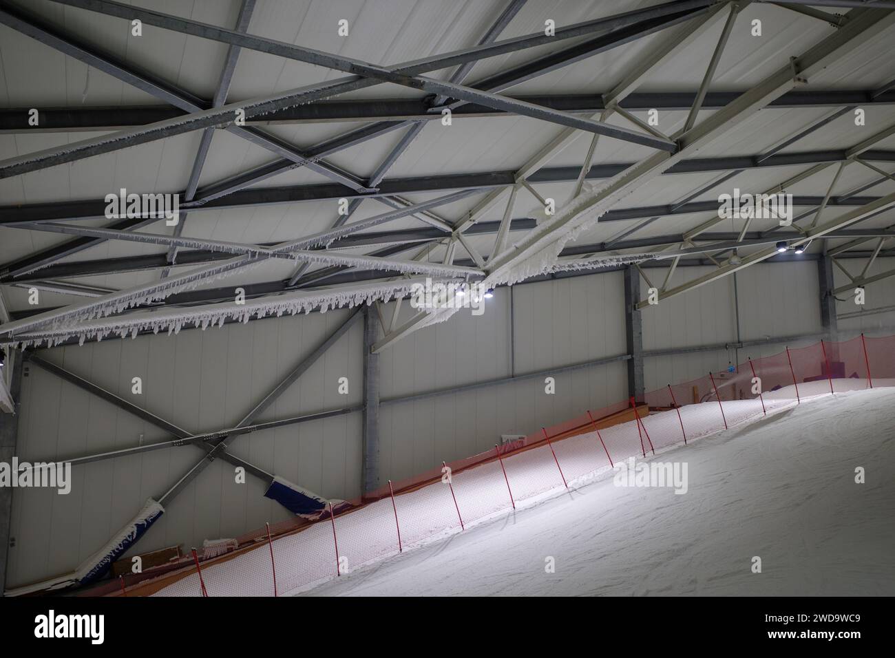 Sports hall clock hi-res stock photography and images - Alamy