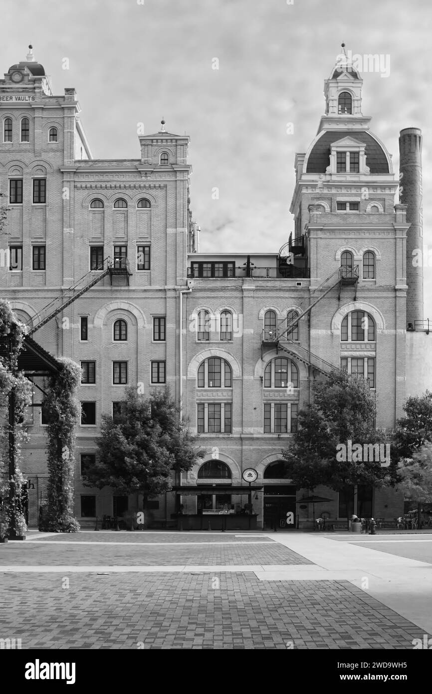 Pearl brewery san antonio texas hi-res stock photography and images - Alamy