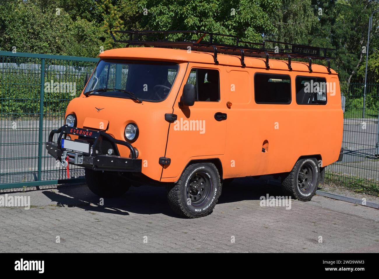 Uaz 3741 hi-res stock photography and images - Alamy