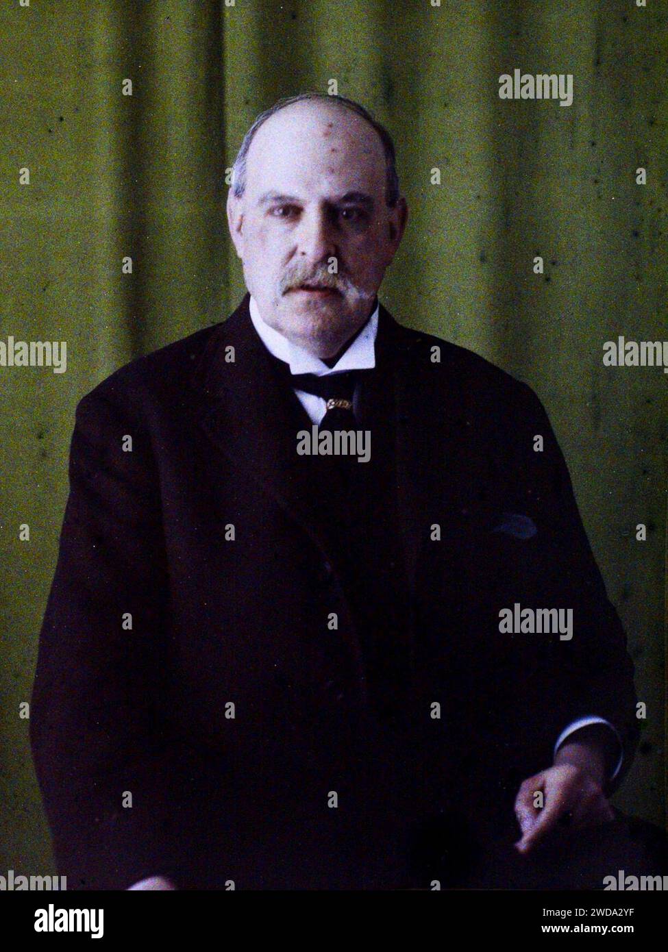 Lord swaythling hi-res stock photography and images - Alamy