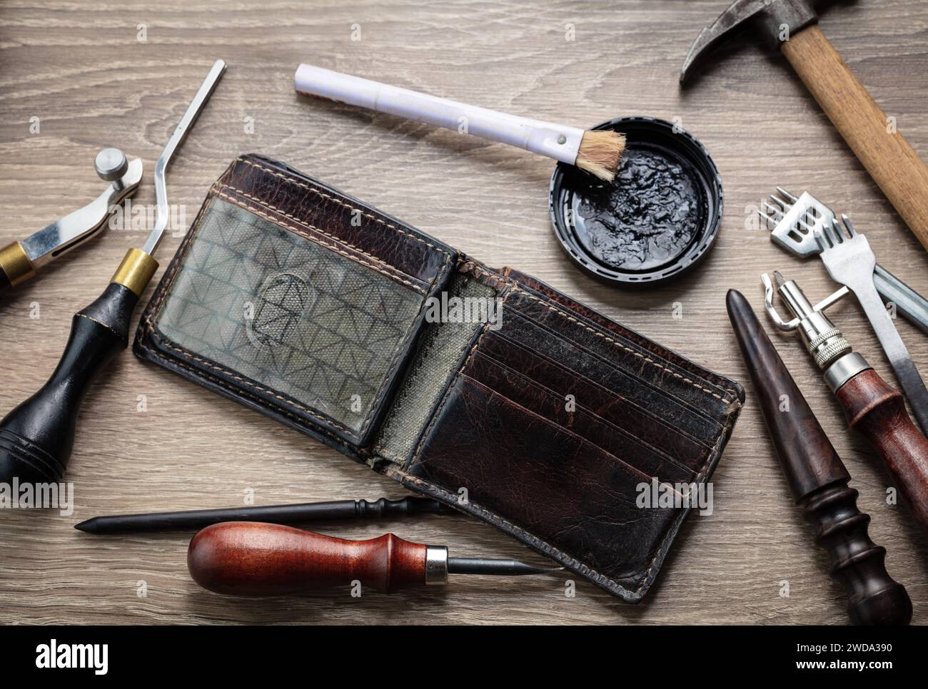 Leather craft hi-res stock photography and images - Alamy