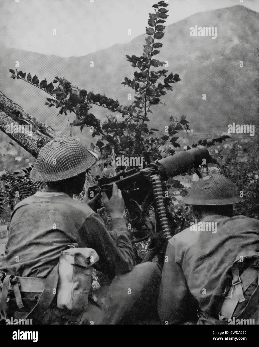 Ww2 soldiers italy hi-res stock photography and images - Alamy