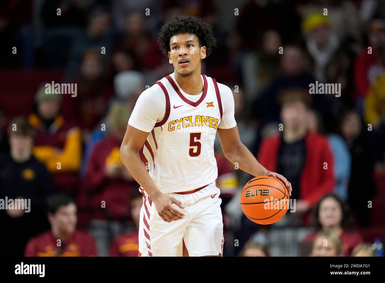 Iowa State guard Curtis Jones (5) drives up court during the second ...