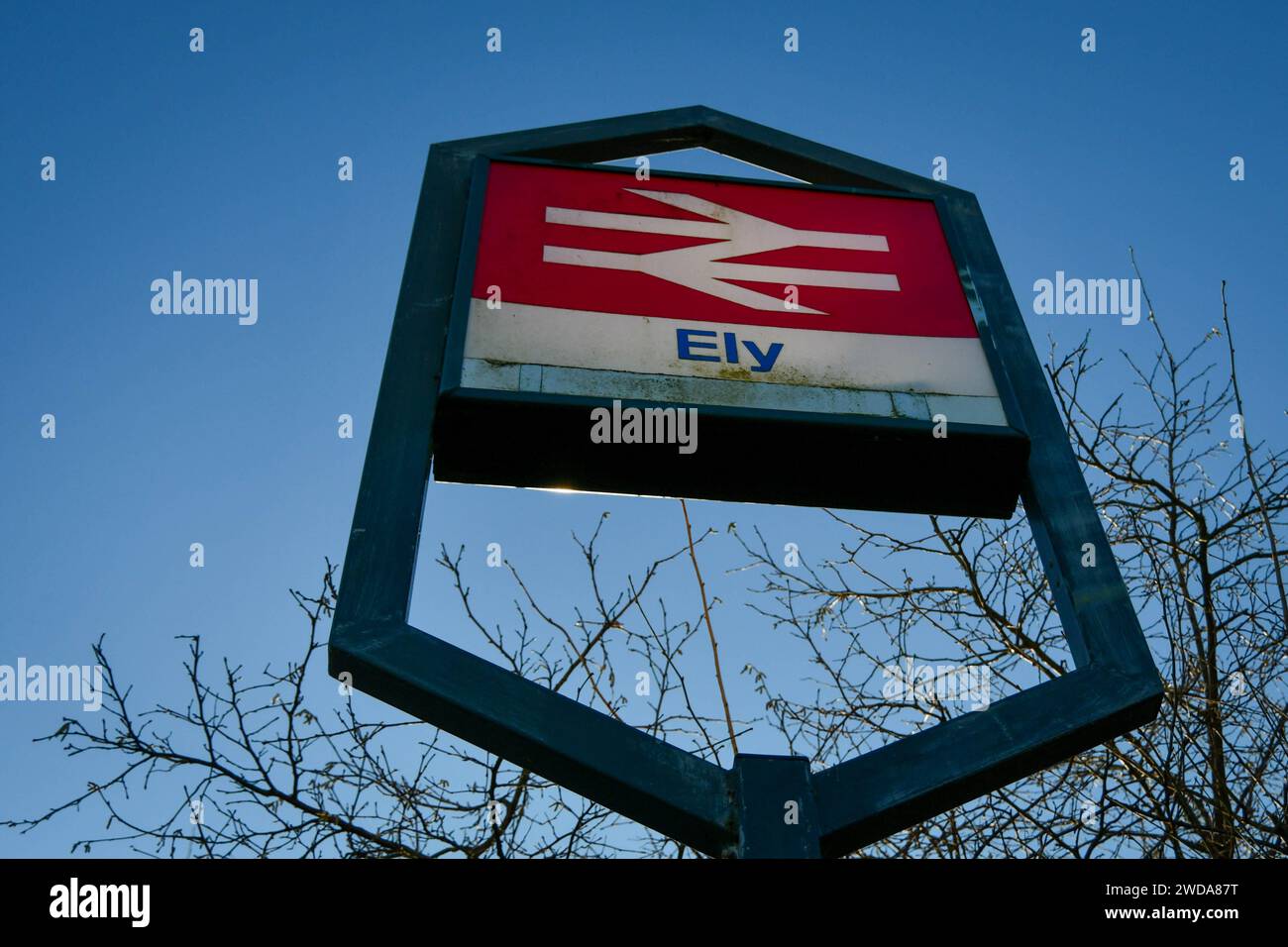 Ely road bridge hi-res stock photography and images - Alamy