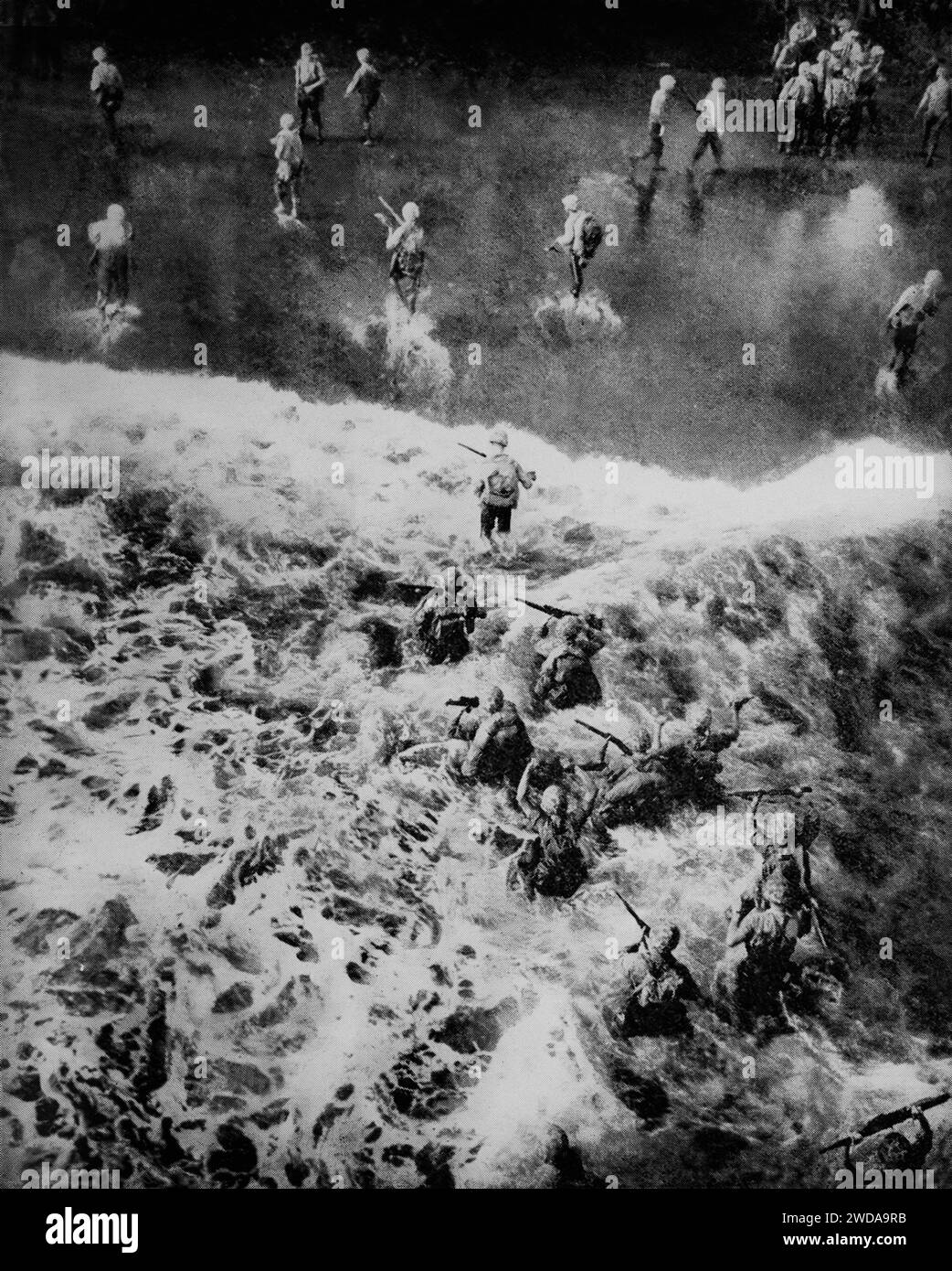 1945 us marines advance on hi-res stock photography and images - Alamy
