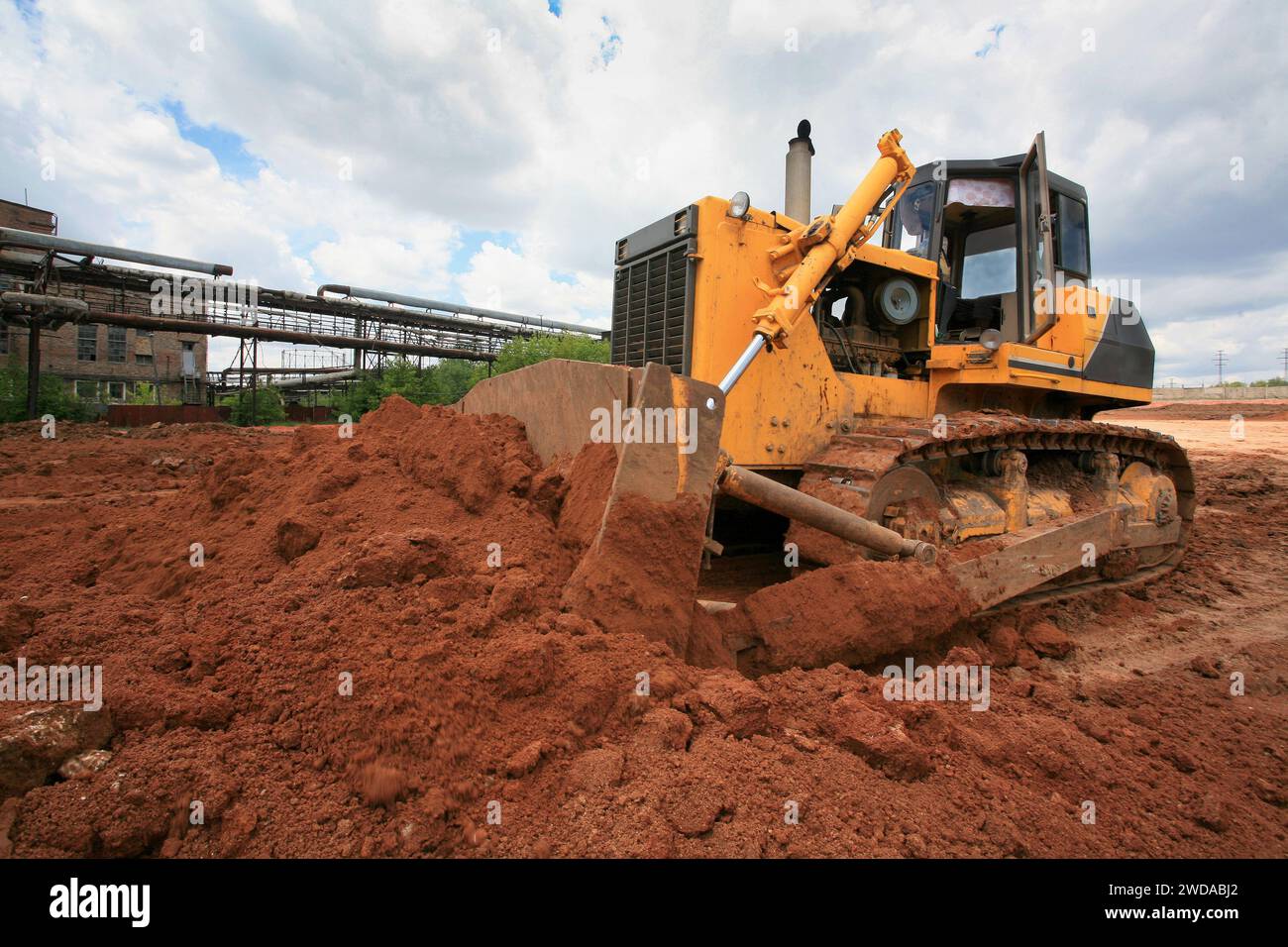 The big power heavy building bulldozer Stock Photo - Alamy
