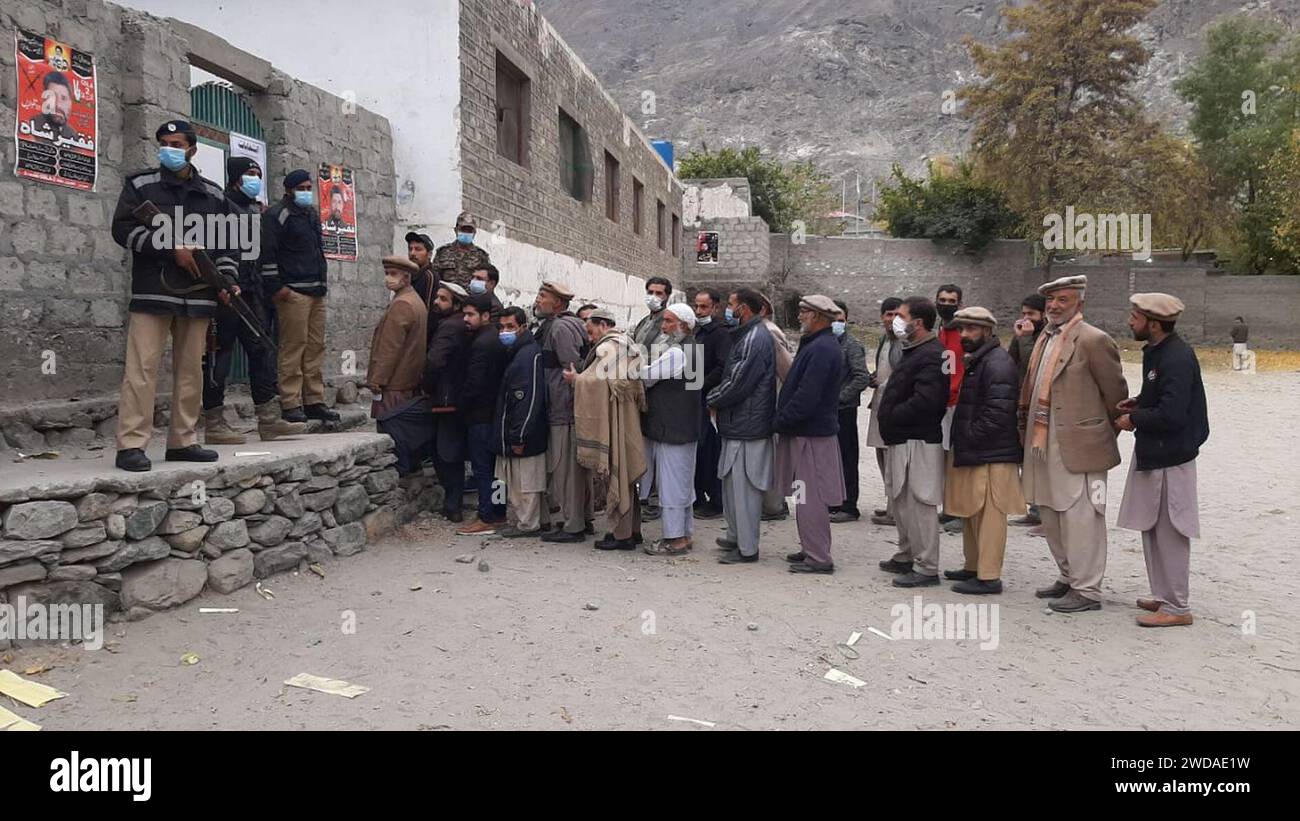2020 Gilgit-Baltistan Assembly election queue Stock Photo - Alamy