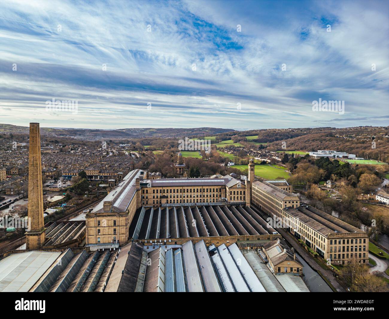 Aerial view of Salts Mill, Saltaire, old Victorian textile factory in ...