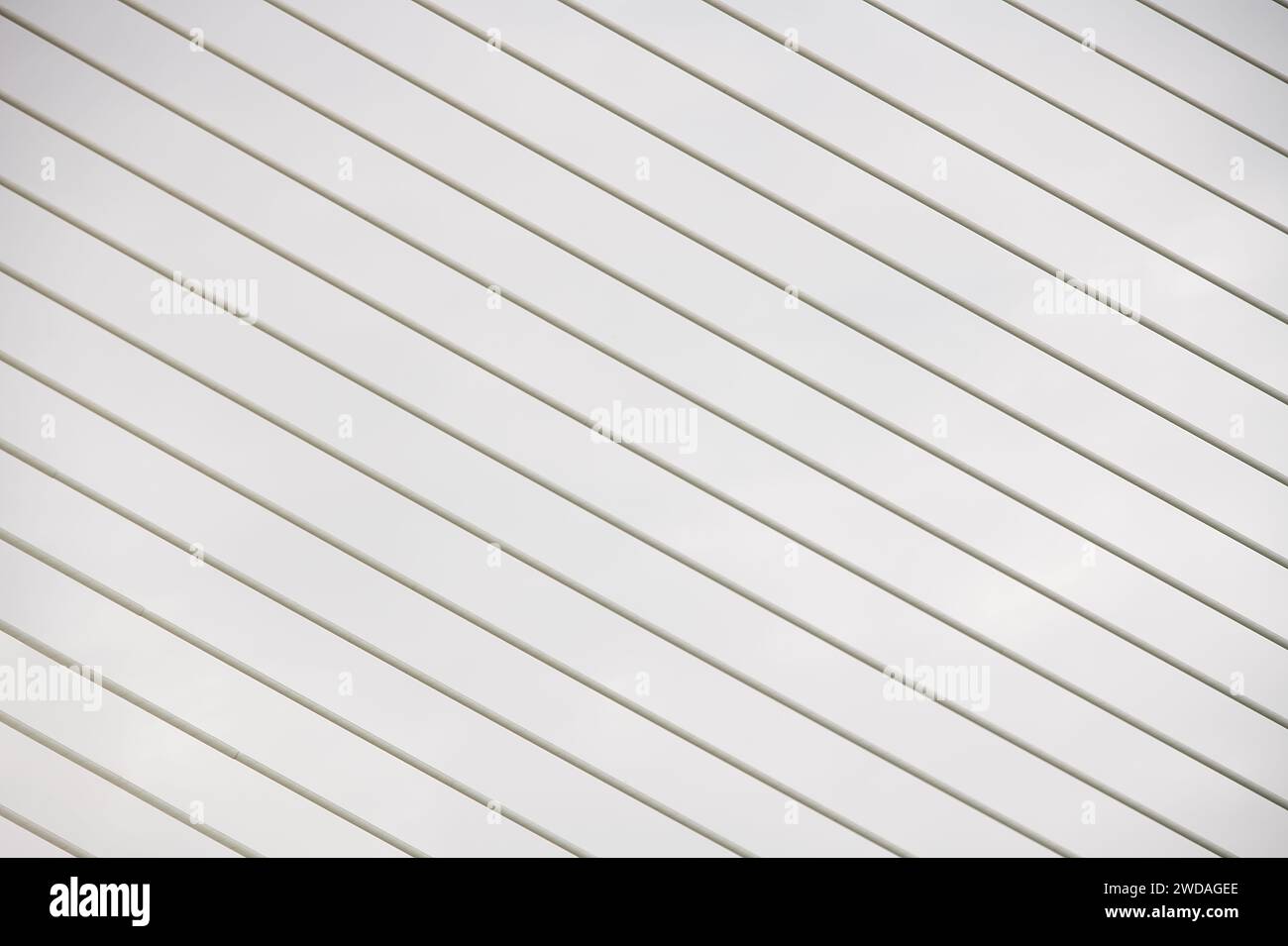 Diagonal lines in architecture hi-res stock photography and images - Alamy