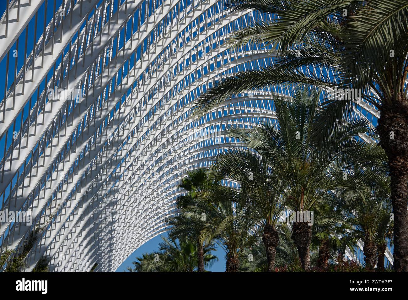 Steel roof frame under construction hi-res stock photography and images ...