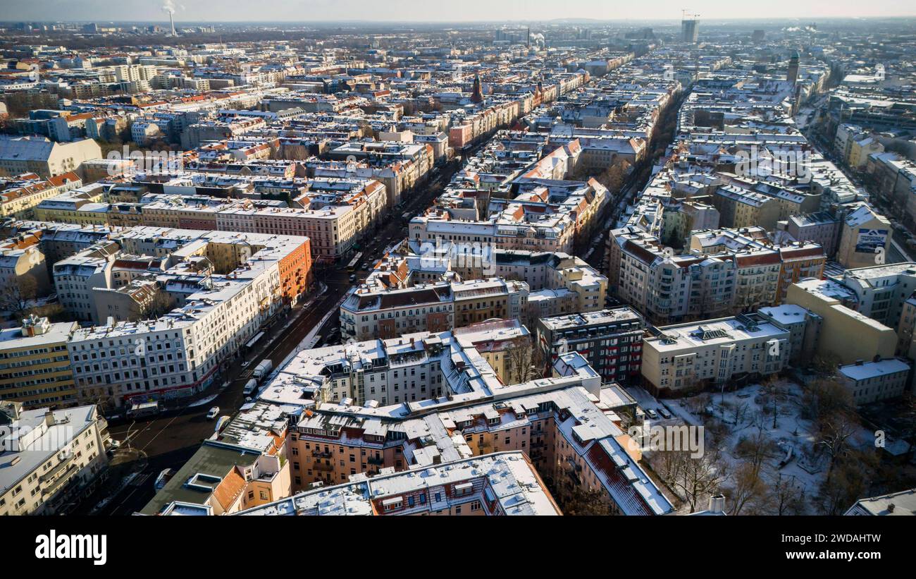 Hermannplatz neukolln hi-res stock photography and images - Alamy