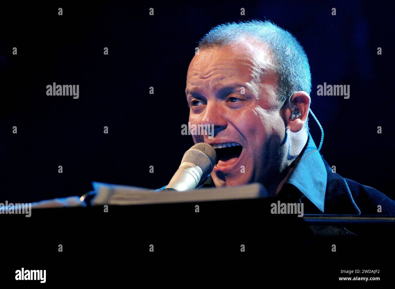 Gigi dalessio produttore discografico hi-res stock photography and ...