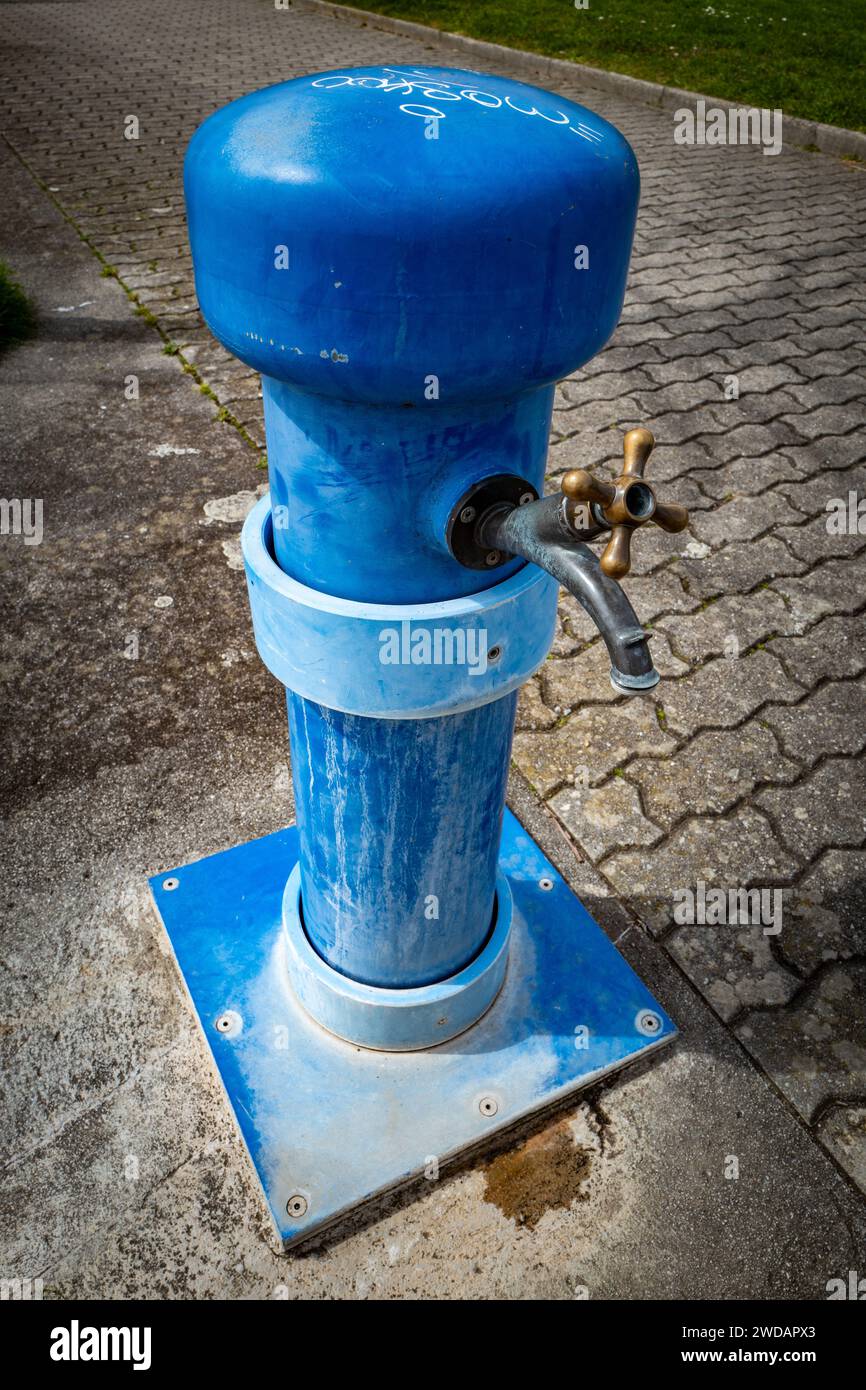 Corner pipe hi-res stock photography and images - Alamy