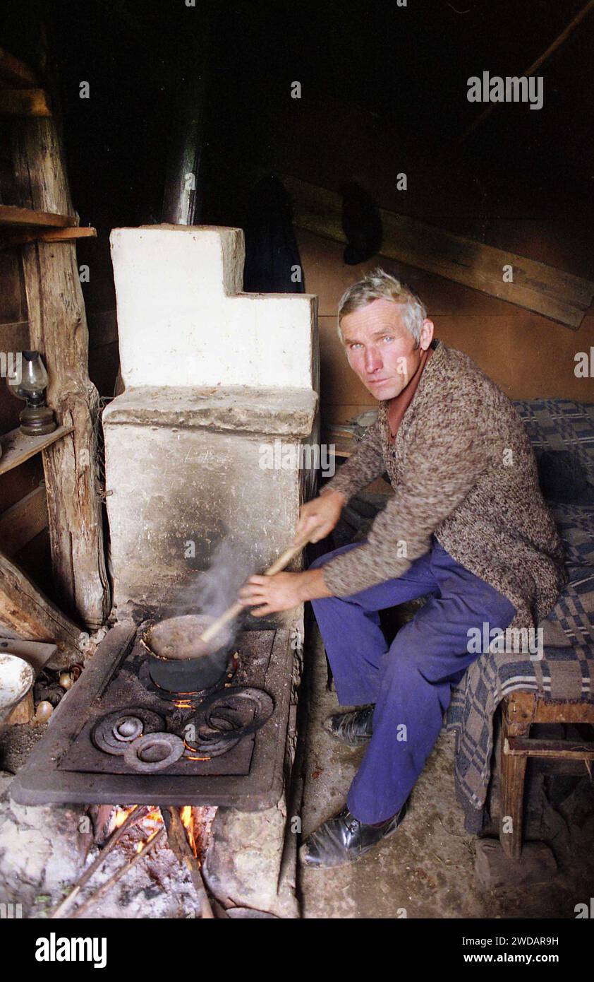 Villager wood stove hi-res stock photography and images - Alamy