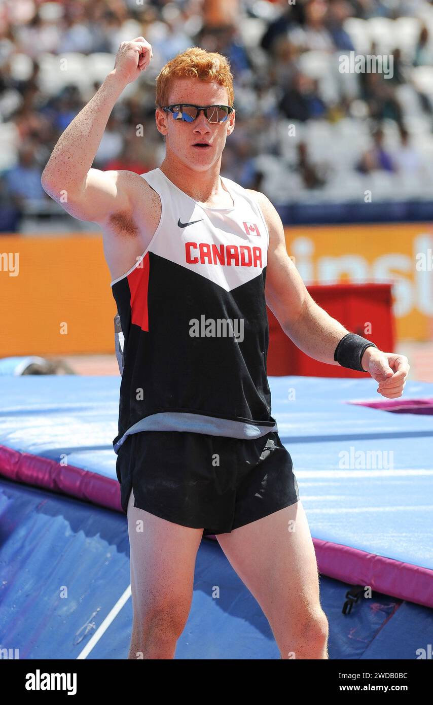 Shawn Barber competing in the Pole Vault and jumping 5.93 and setting a ...