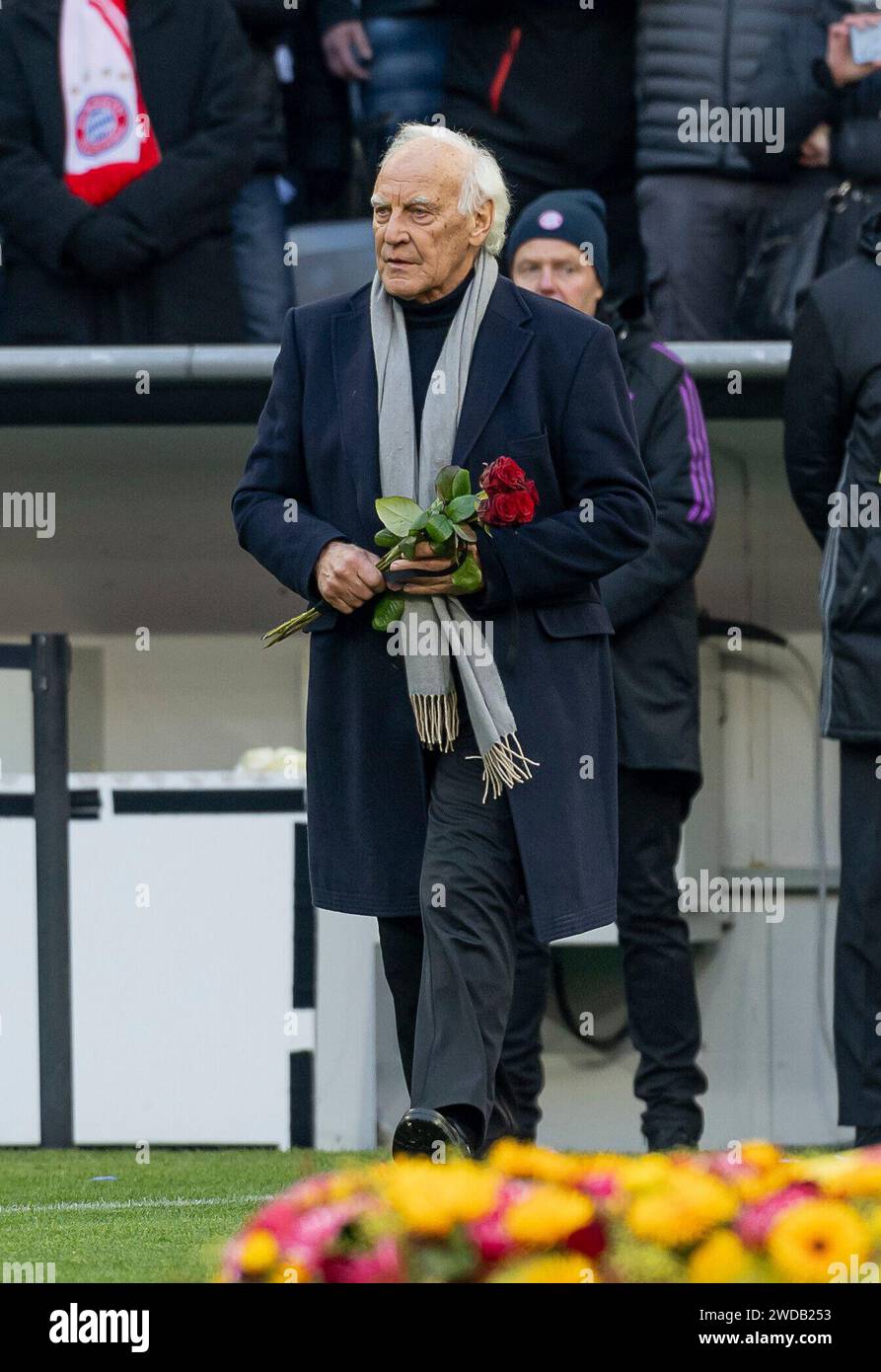 Muenchen, Deutschland. 19th Jan, 2024. Franz Bulle Roth (Weggefaehrte ...