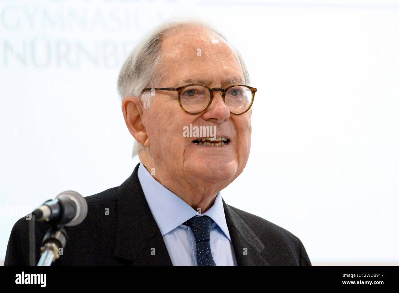 Unternehmer Roland Berger beim 10-jährigen Jubiläum der Profilklassen ...