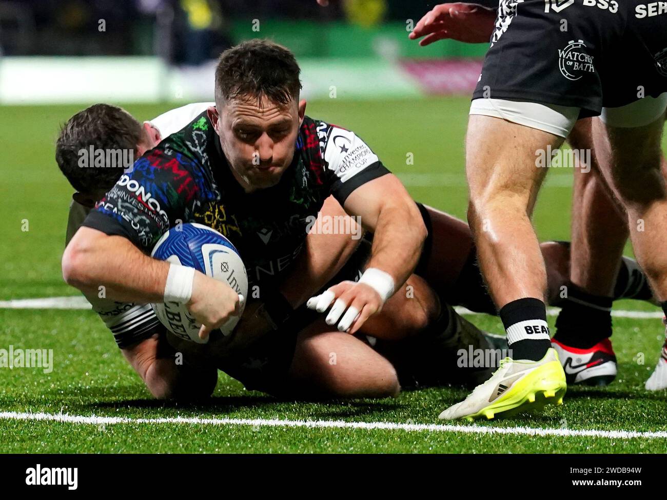 Connacht Rugby's Caolin Blade scores their side's third try of the game ...