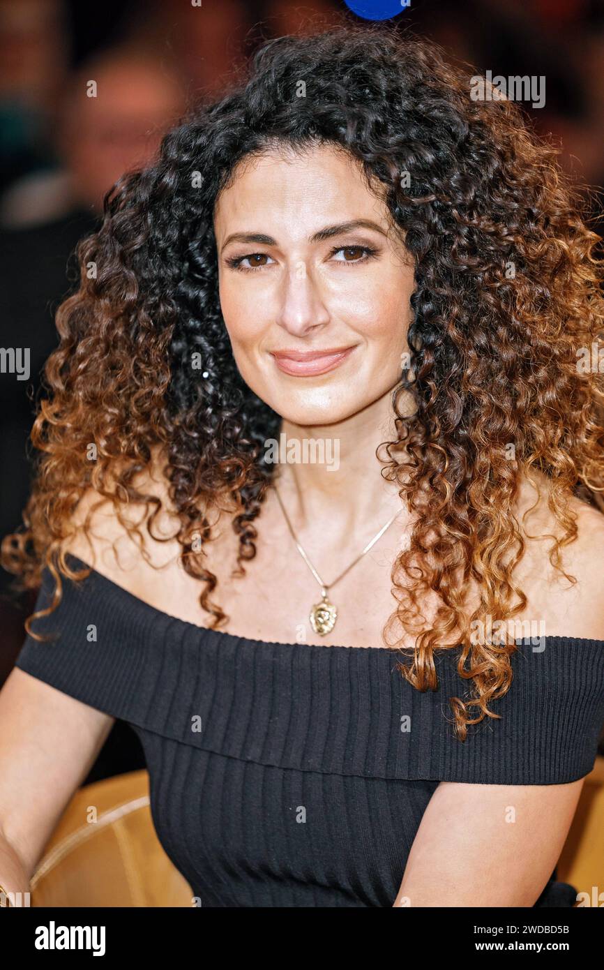 MDR - Riverboat. Moderatorin Marwa Eldessouky anläßlich der ...