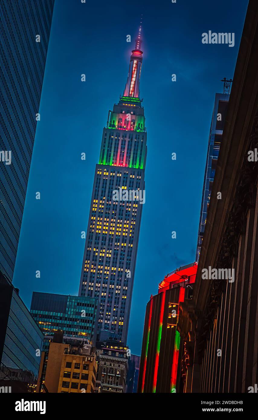 Empire State building, Madison Square Garden , Penn station exteriors ...