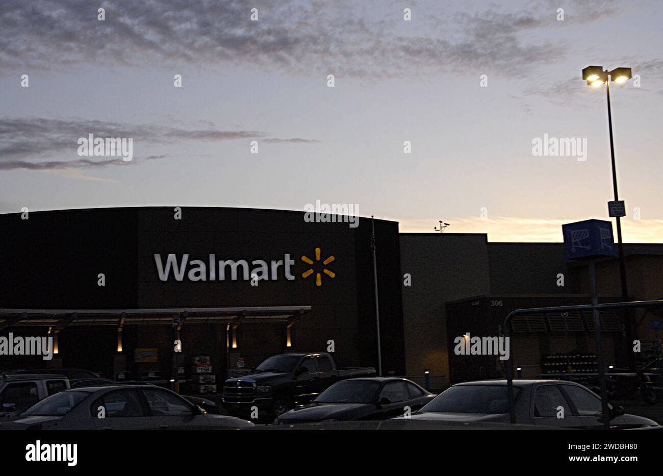 Senior consumers hi-res stock photography and images - Alamy