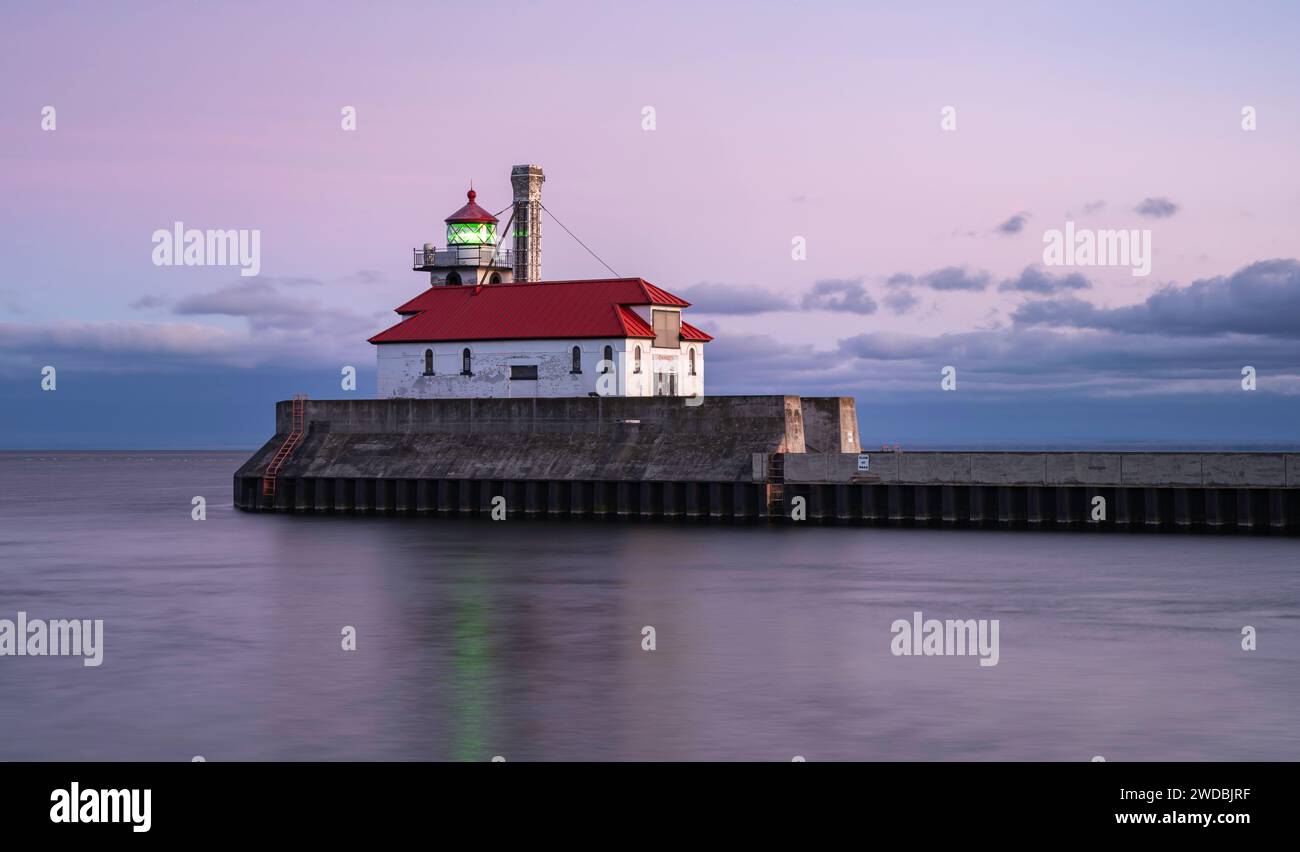 Duluth pier hi-res stock photography and images - Alamy