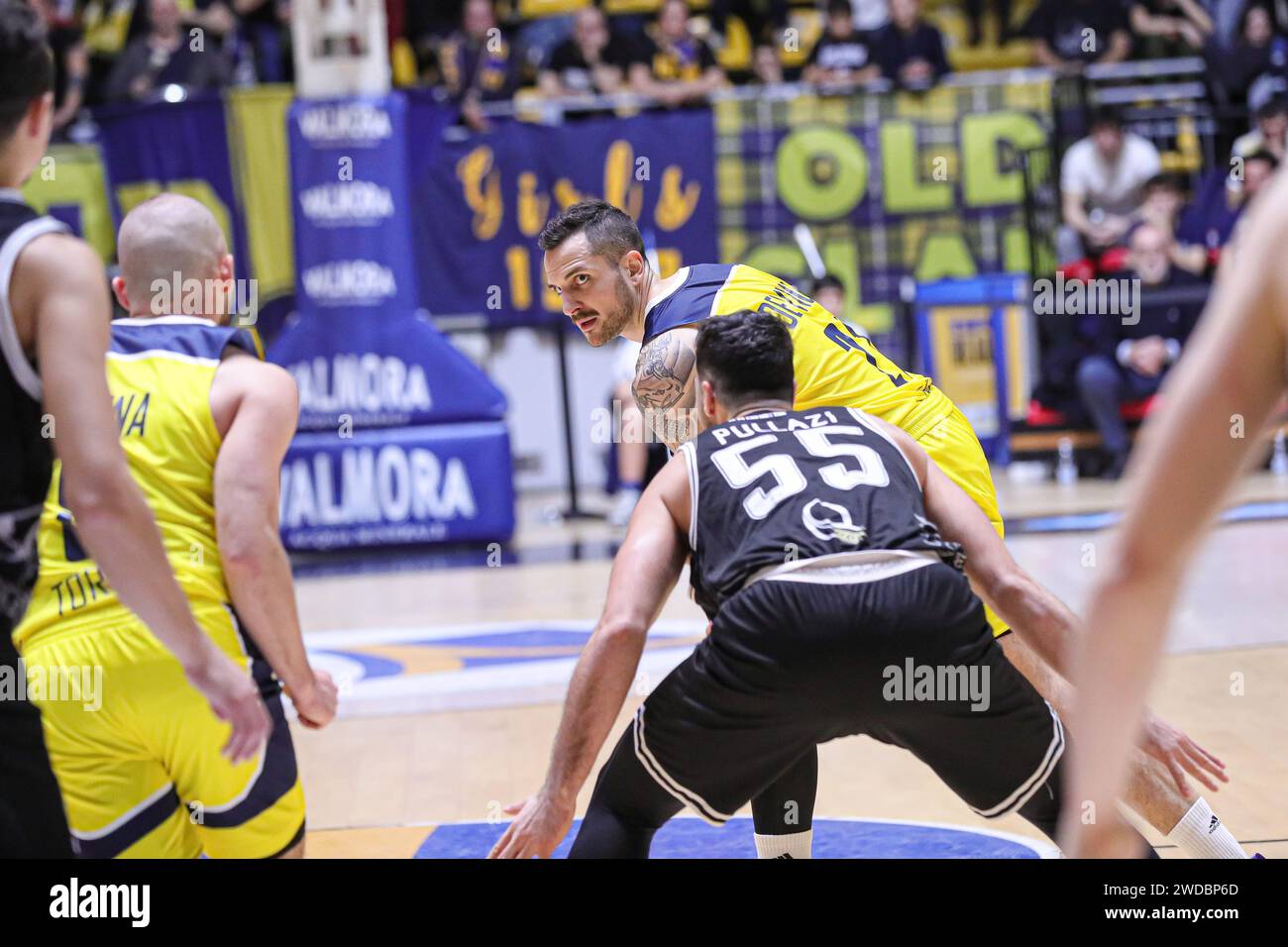 Turin, Italy. 19th Jan, 2024. # 21 Nicolo De Vico (Reale Mutua Basket ...