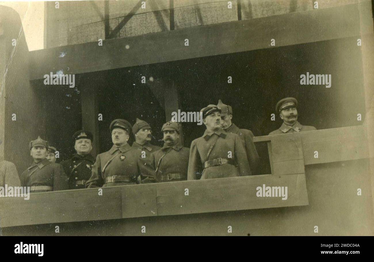 October revolution parade hi-res stock photography and images - Alamy