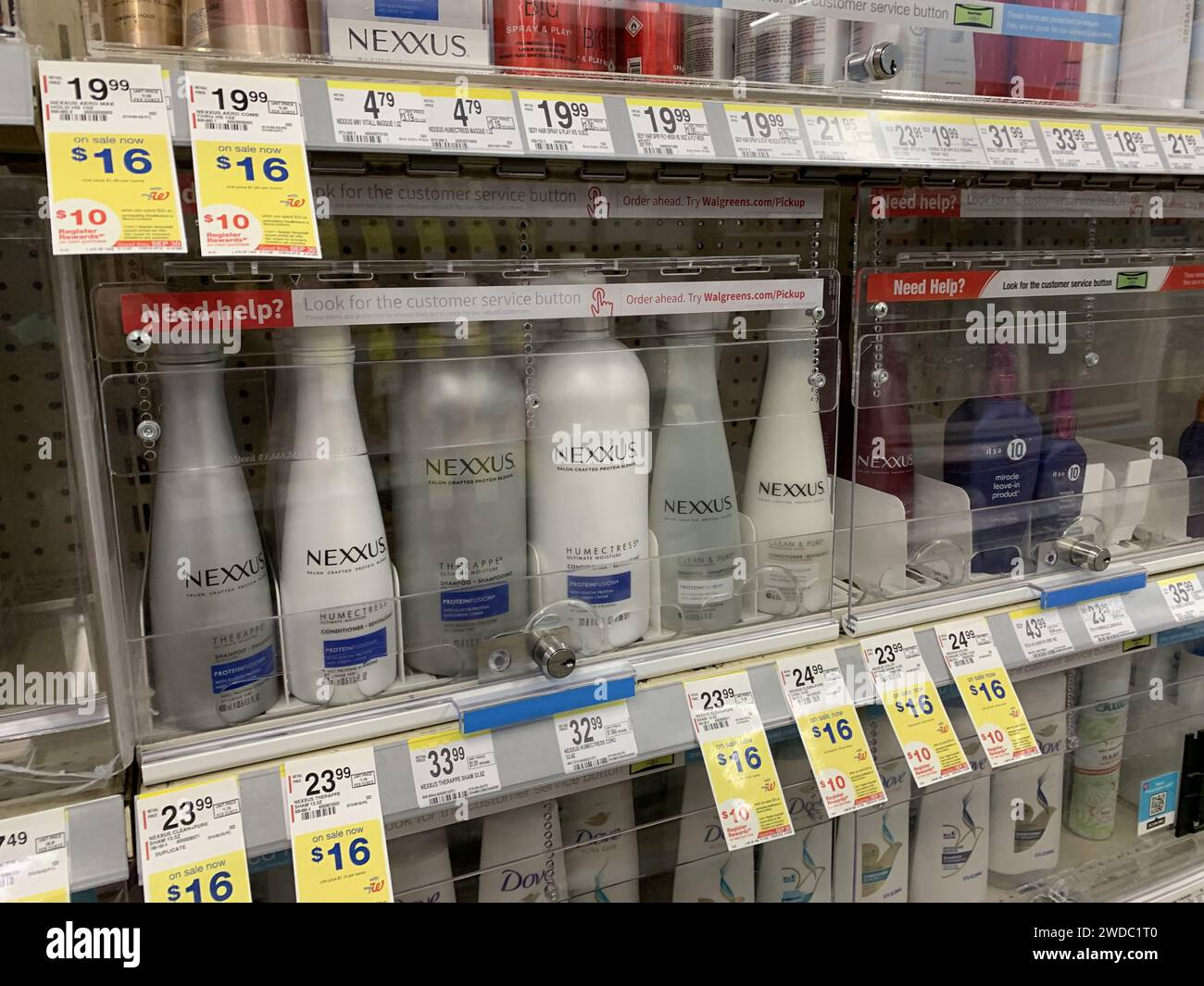 San Francisco, California, USA. 28th Sep, 2023. A Walgreens has items ...