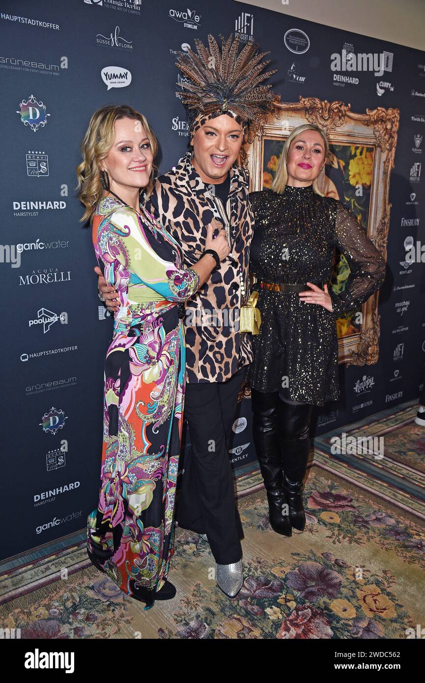 Lisa Feller, Julian F. M. Stöckel, Ruth Moschner beim Public Viewing ...