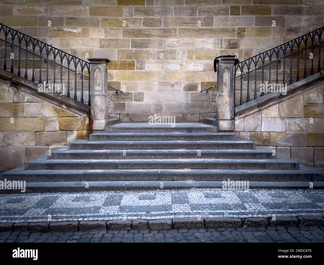 Stair bridge hi-res stock photography and images - Alamy