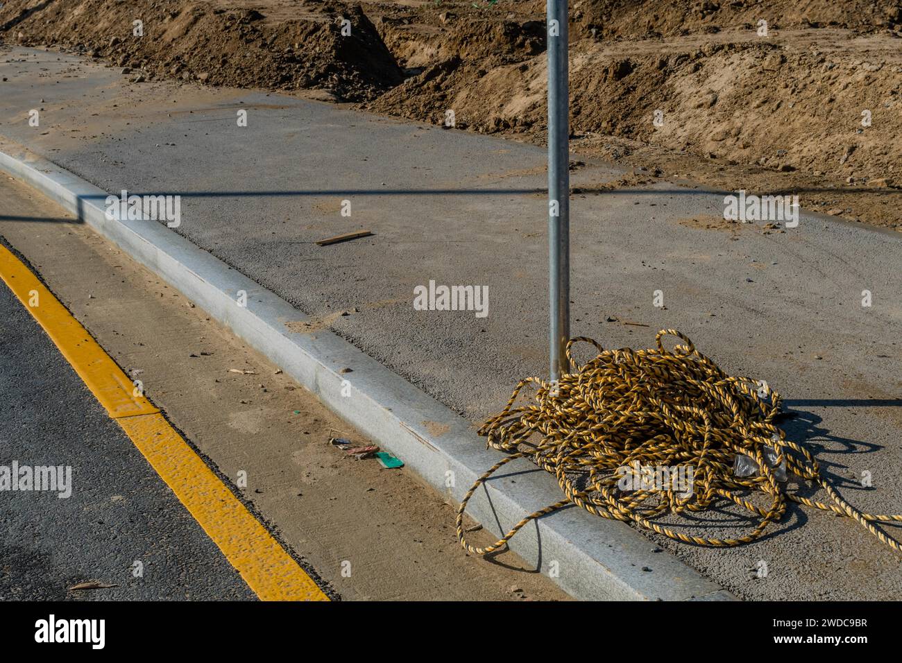 Piling with rope hi-res stock photography and images - Alamy