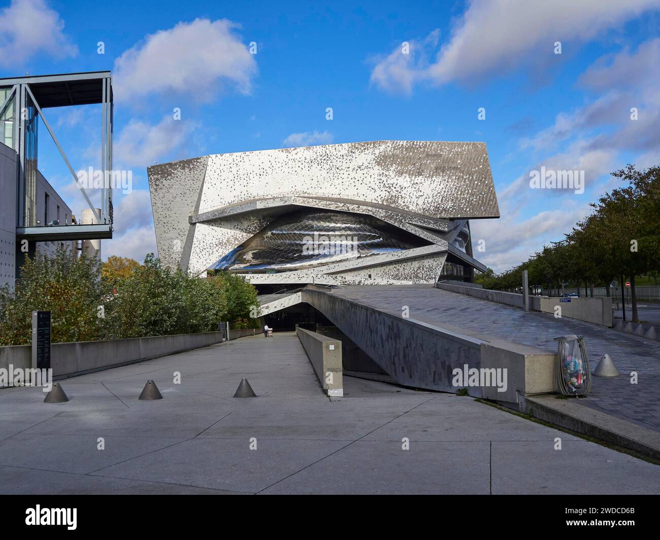 Modern concert hall with a futuristic design. Philharmonie de Paris ...