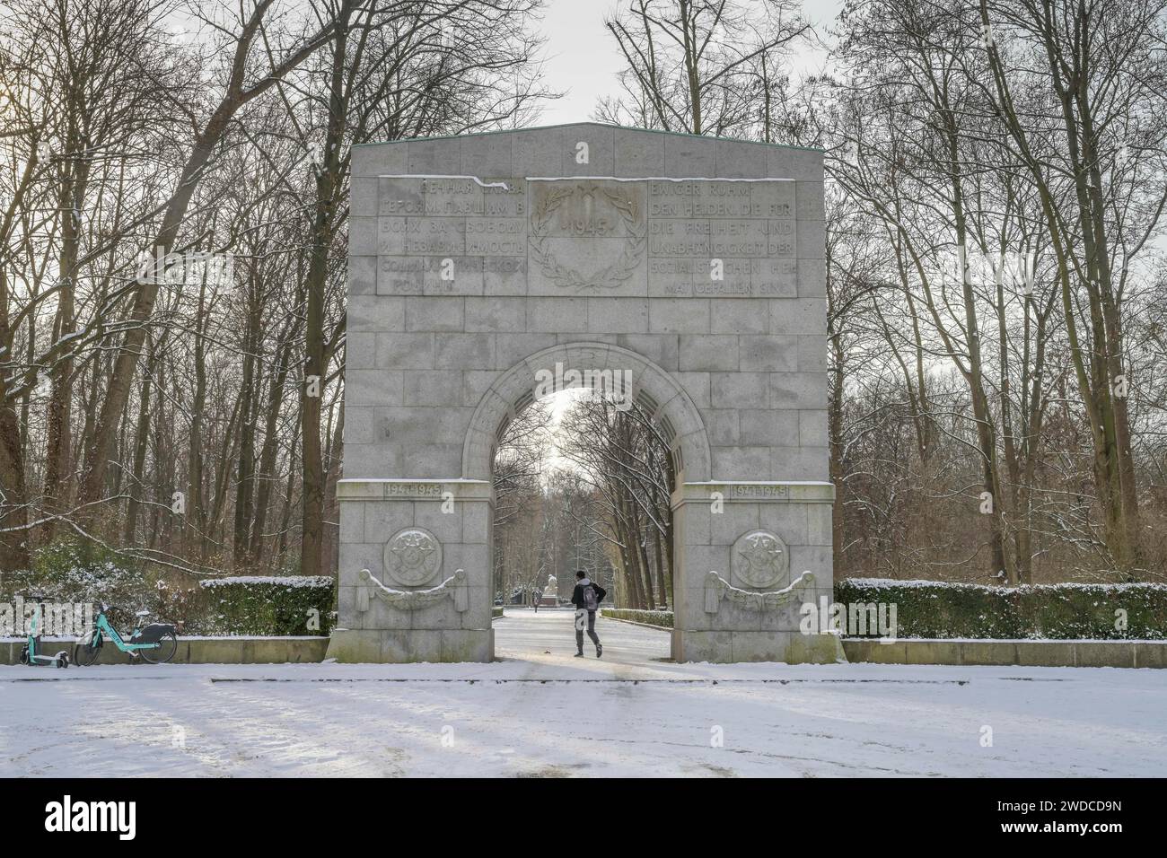 Exit East, Portal, Soviet Memorial, Winter, Treptower Park, Treptow ...