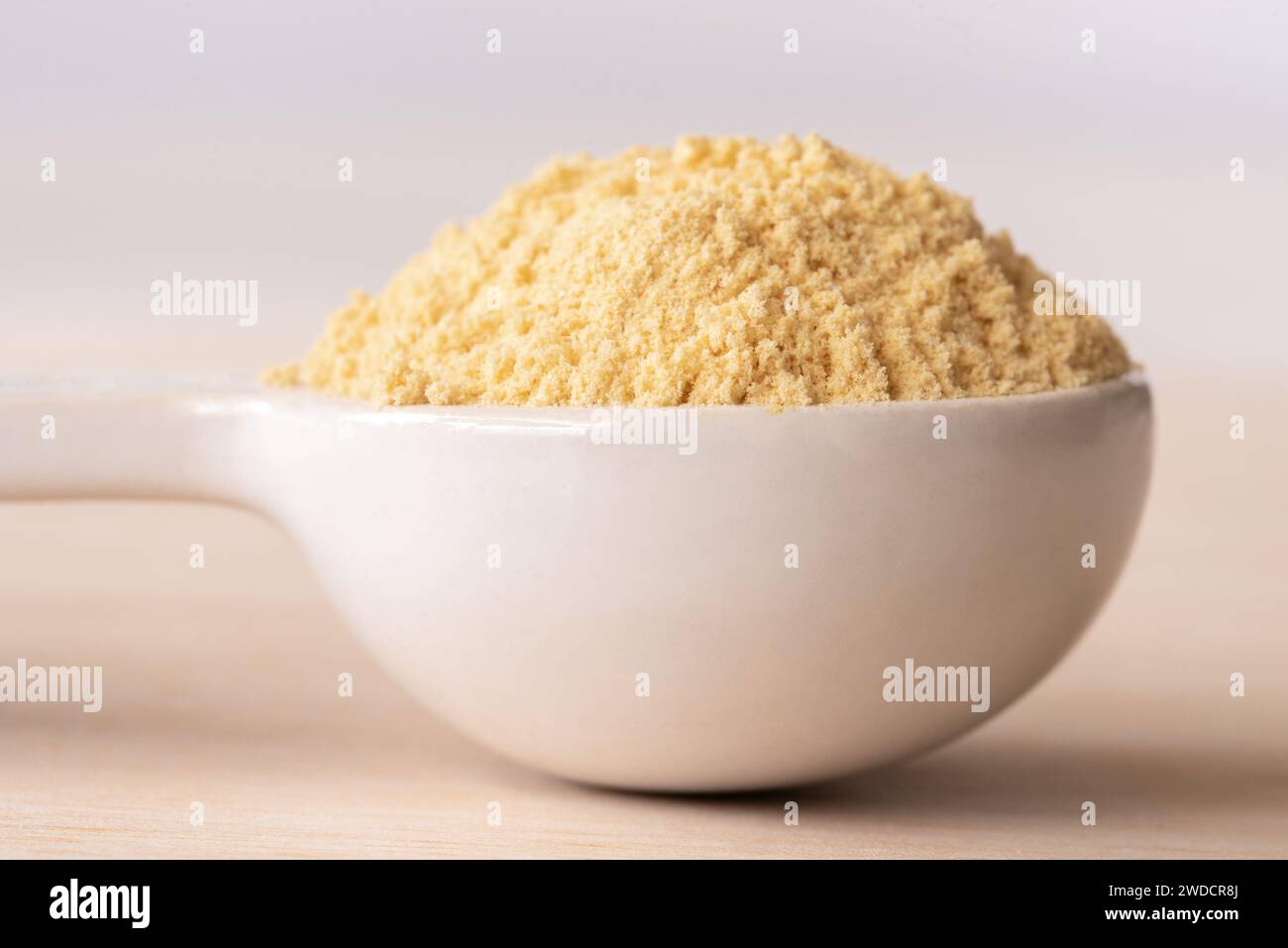 Measuring spoon vanilla hi-res stock photography and images - Alamy
