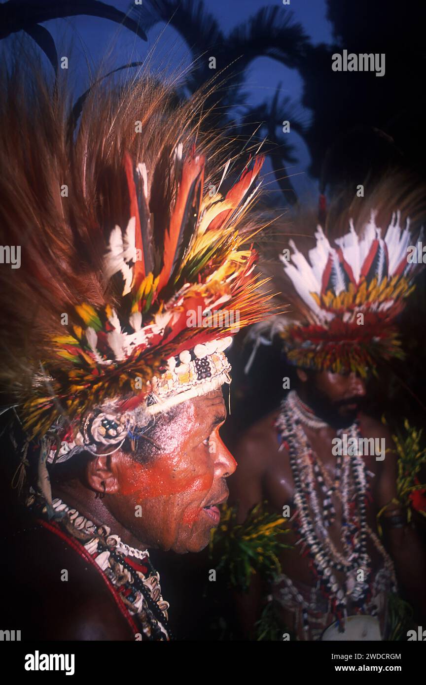 Men in traditional dress, taken in 2003, Tufi, Cape Nelson, Oro ...