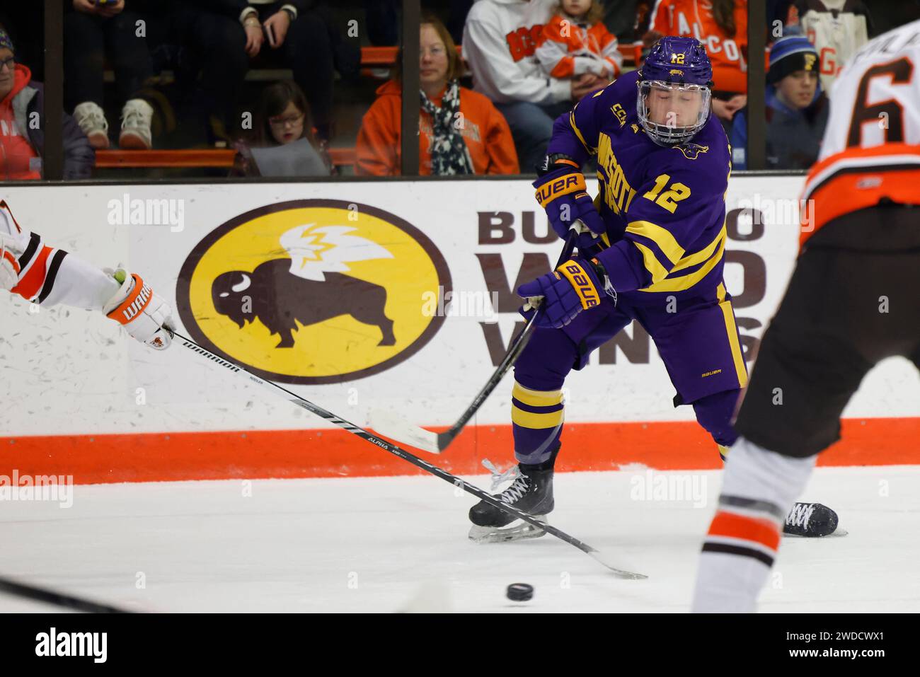 Minnesota St. forward Josh Groll (12) takes a shot against the Bowling ...