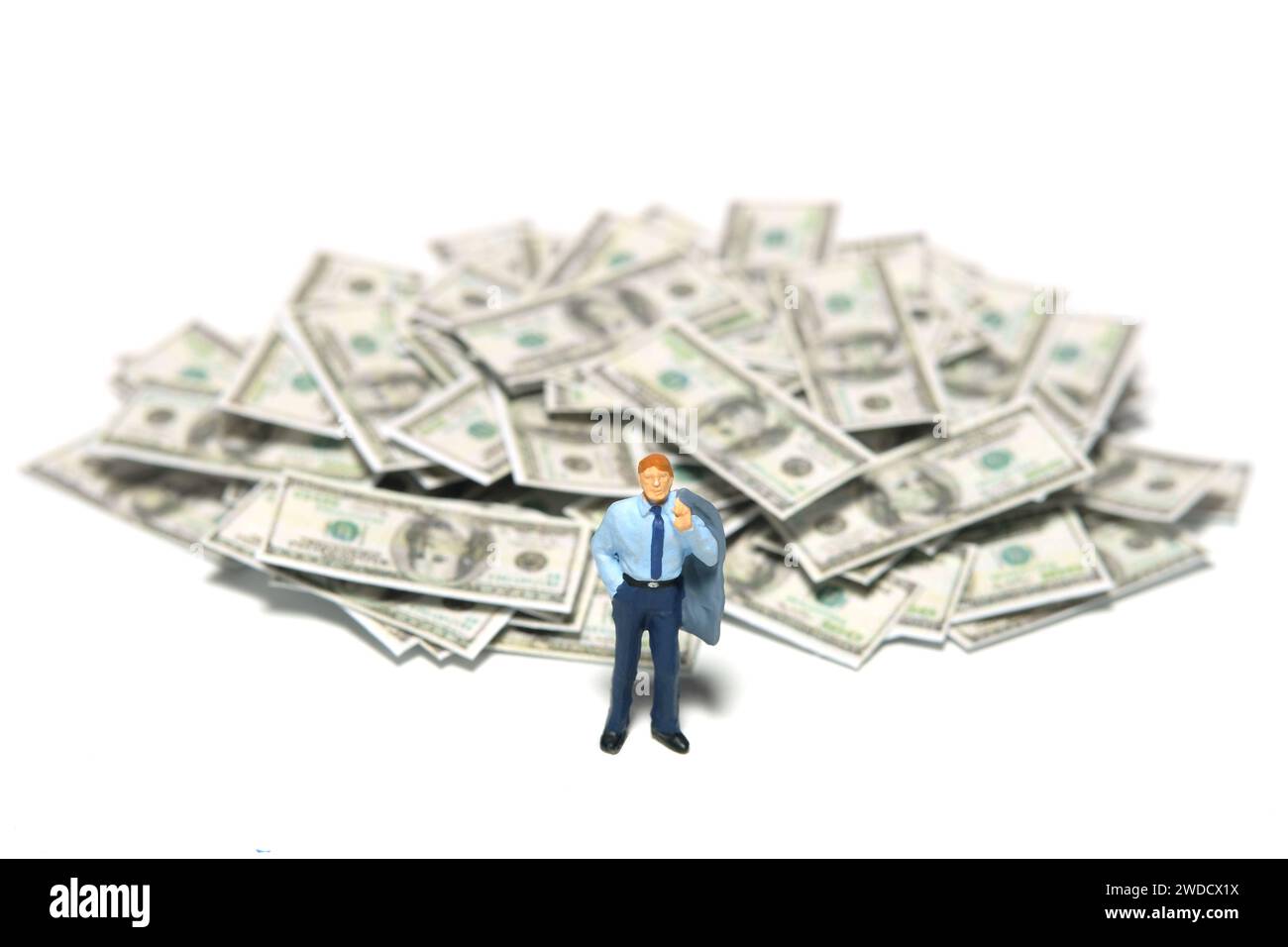 Cash money pile hi-res stock photography and images - Alamy
