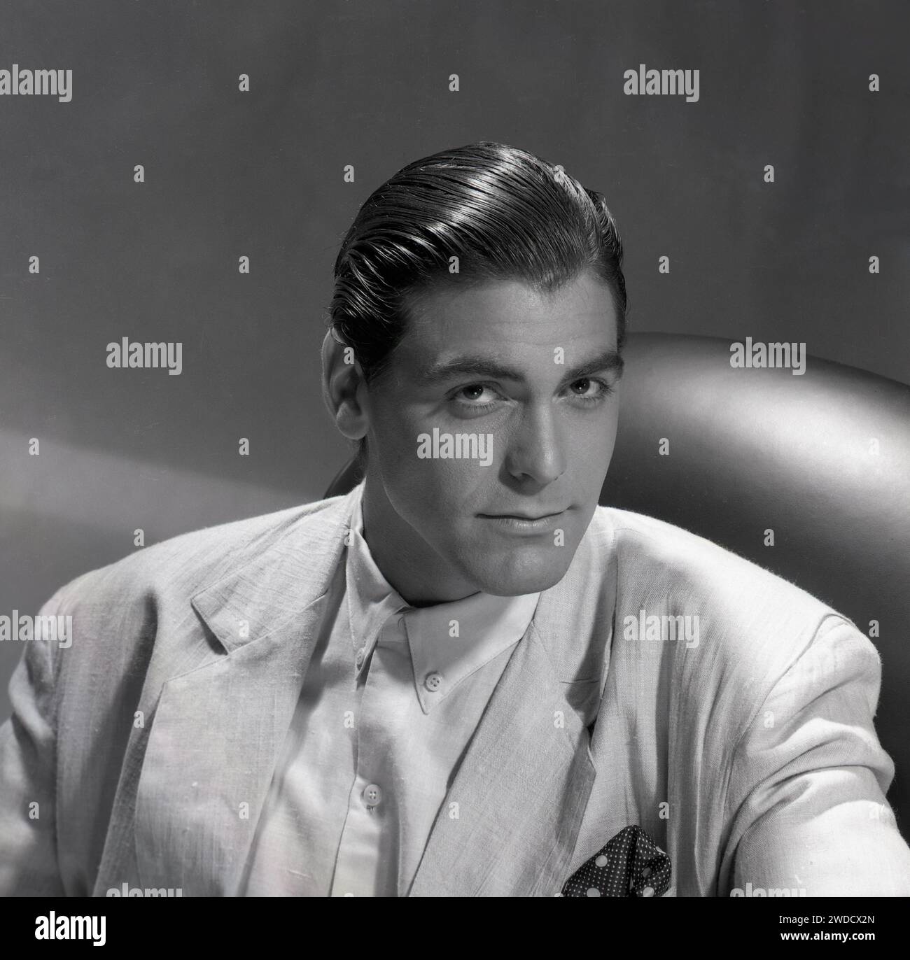 George clooney portrait hi-res stock photography and images - Alamy