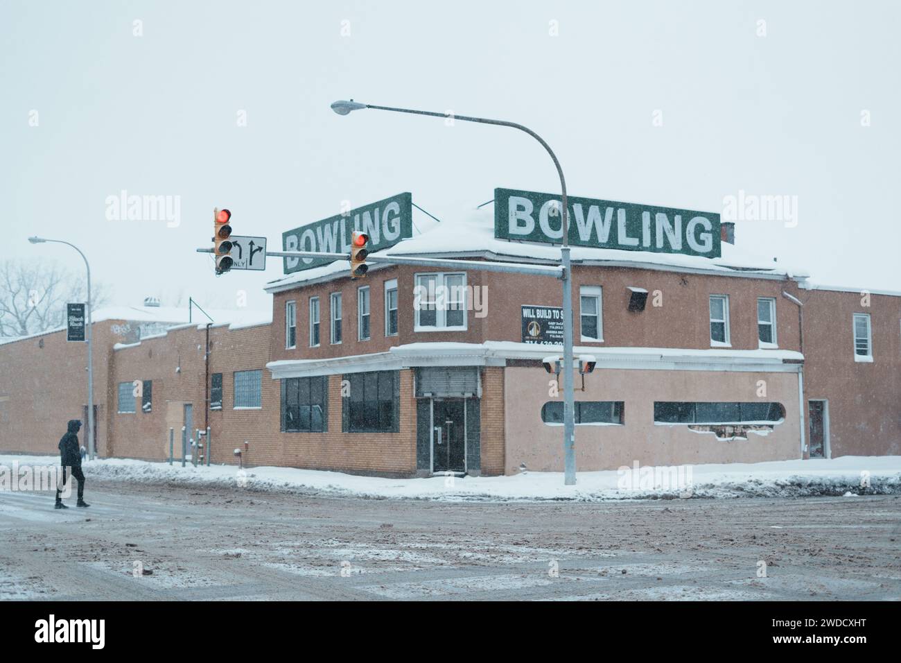 Voelkers Lanes vintage bowling signs, on a snowy winter day in Buffalo ...