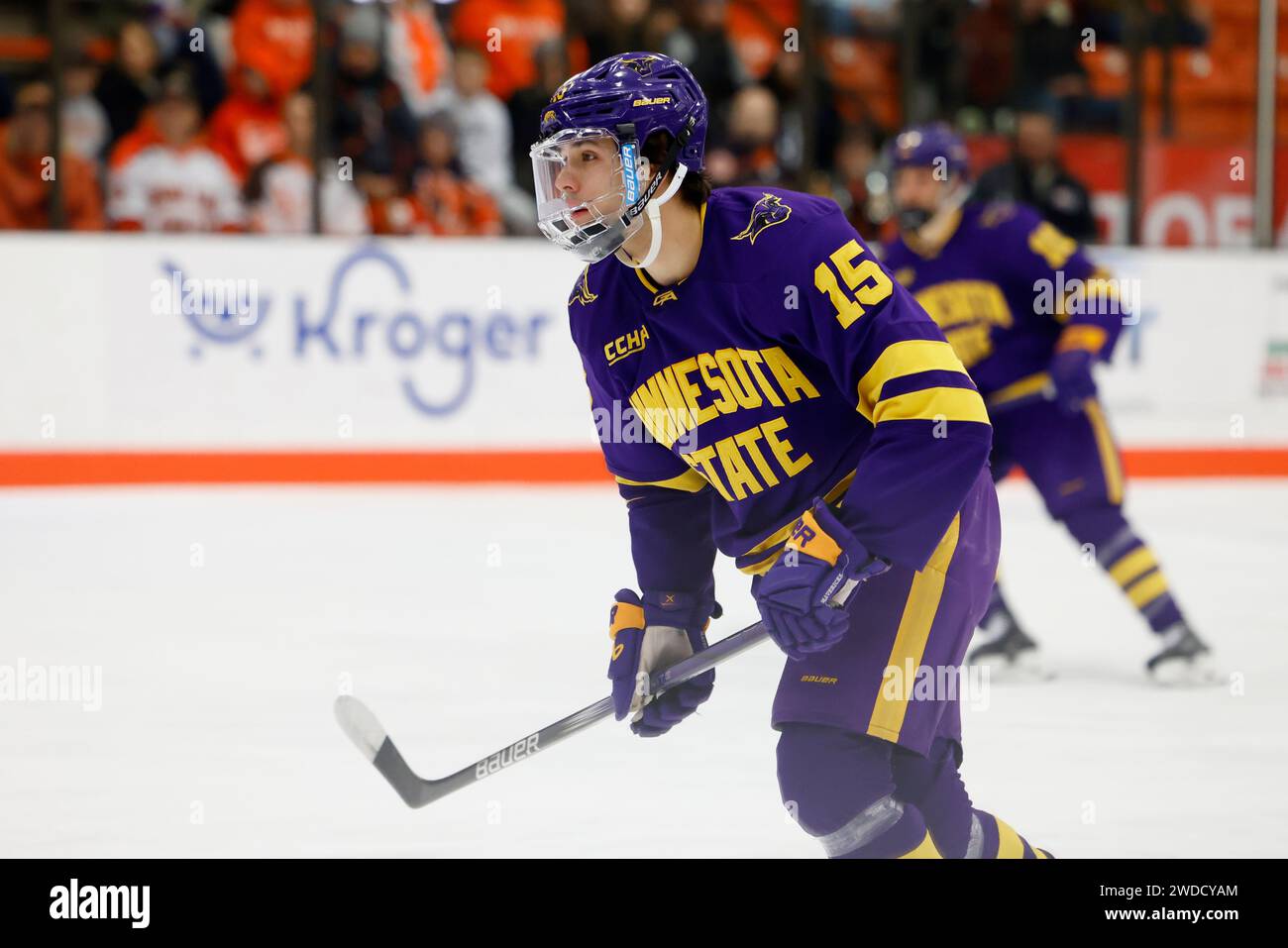 Minnesota St. forward Adam Eisele (15) skates against the Bowling Green ...