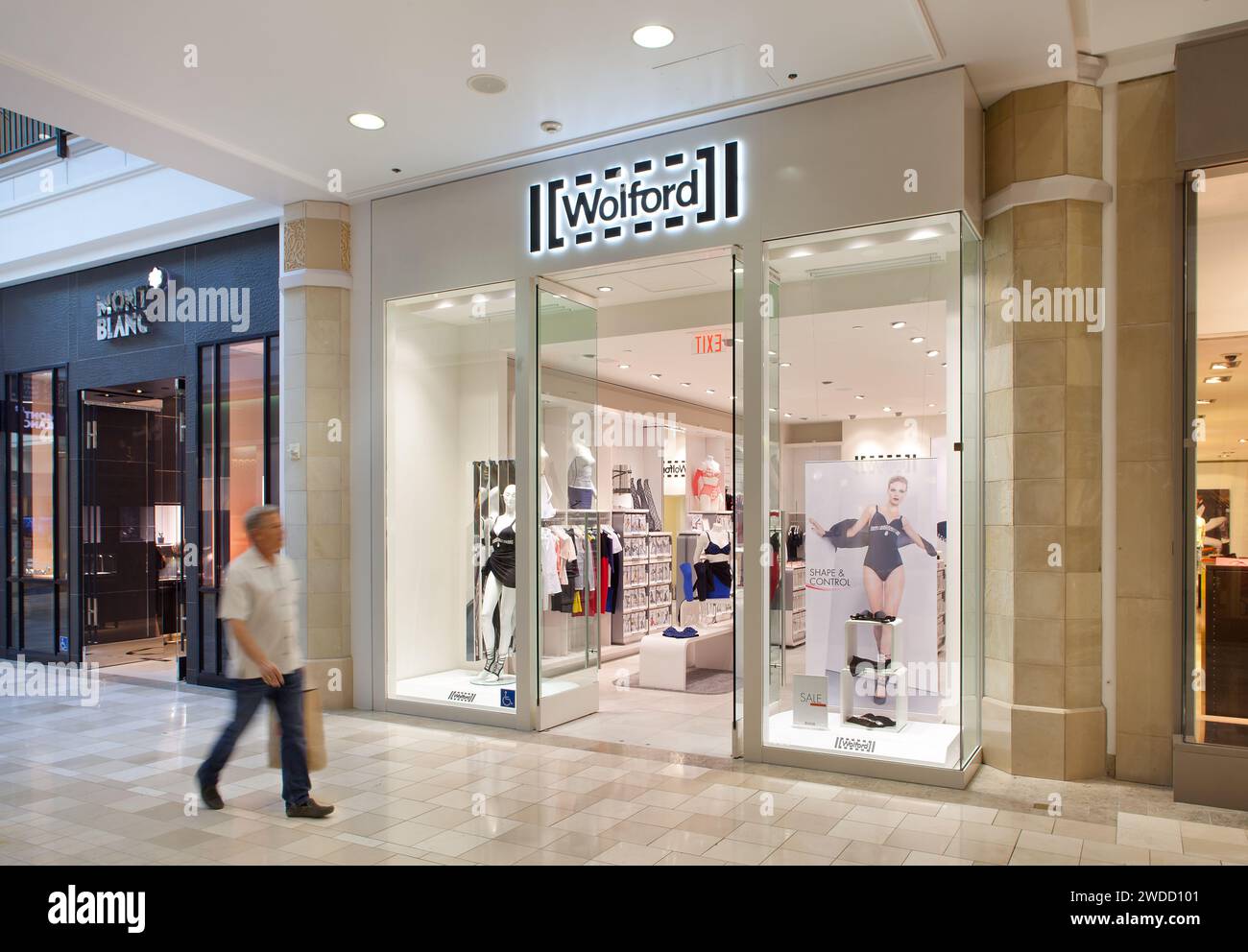 Shopping Mall Westfield Valley Fair Storefronts 2013 Professional ...