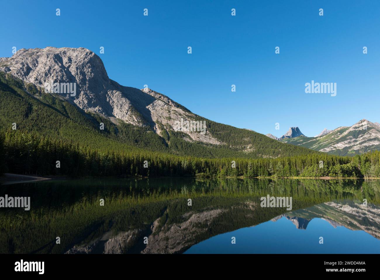 Wedge Pond and Mt. Kidd, Kananaskis Country, Alberta, Canada Stock ...