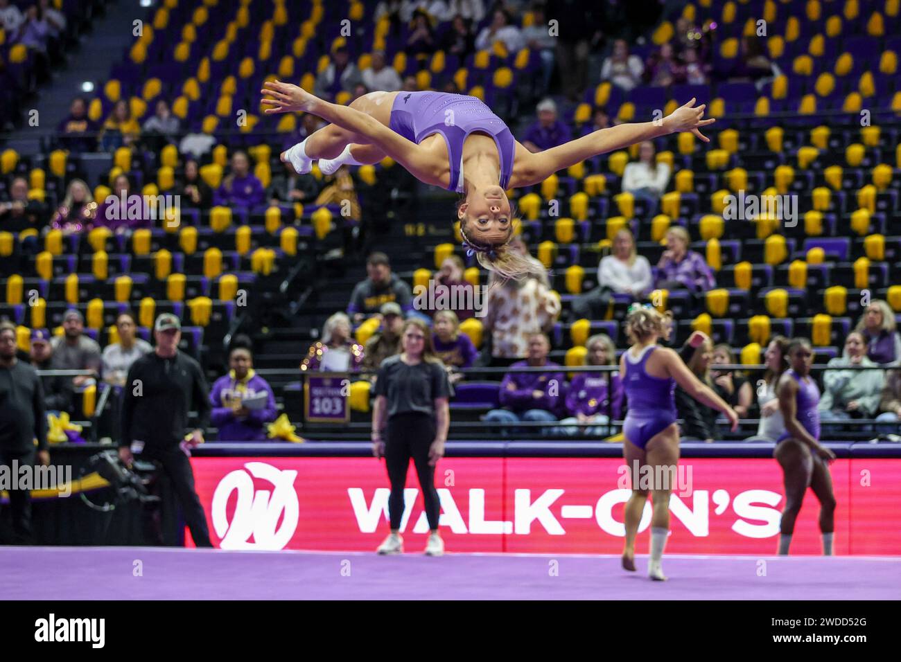 Baton Rouge, LA, USA. 19th Jan, 2024. LSU's Olivia ''Livvy' Dunne flips ...