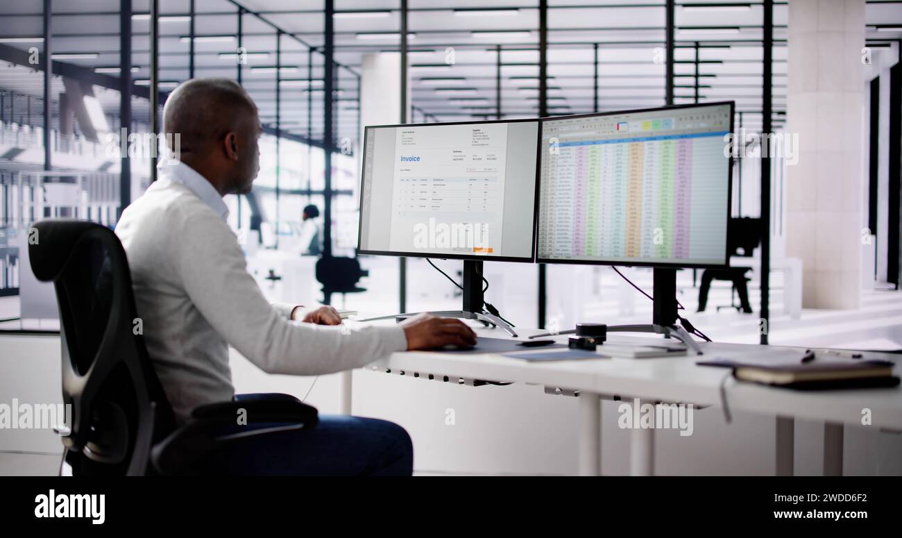 Accountant Using Finance E Invoice Software And Calculator Stock Photo ...